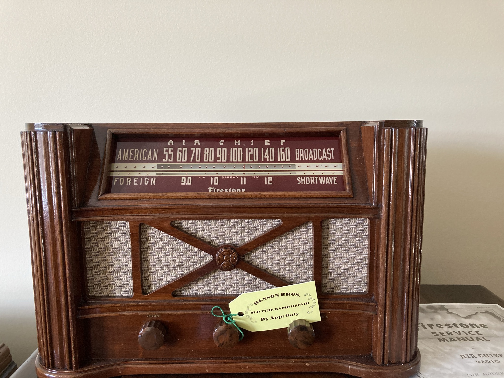 1947 Firestone 4A20 – Henson Brothers Old Tyme Radios
