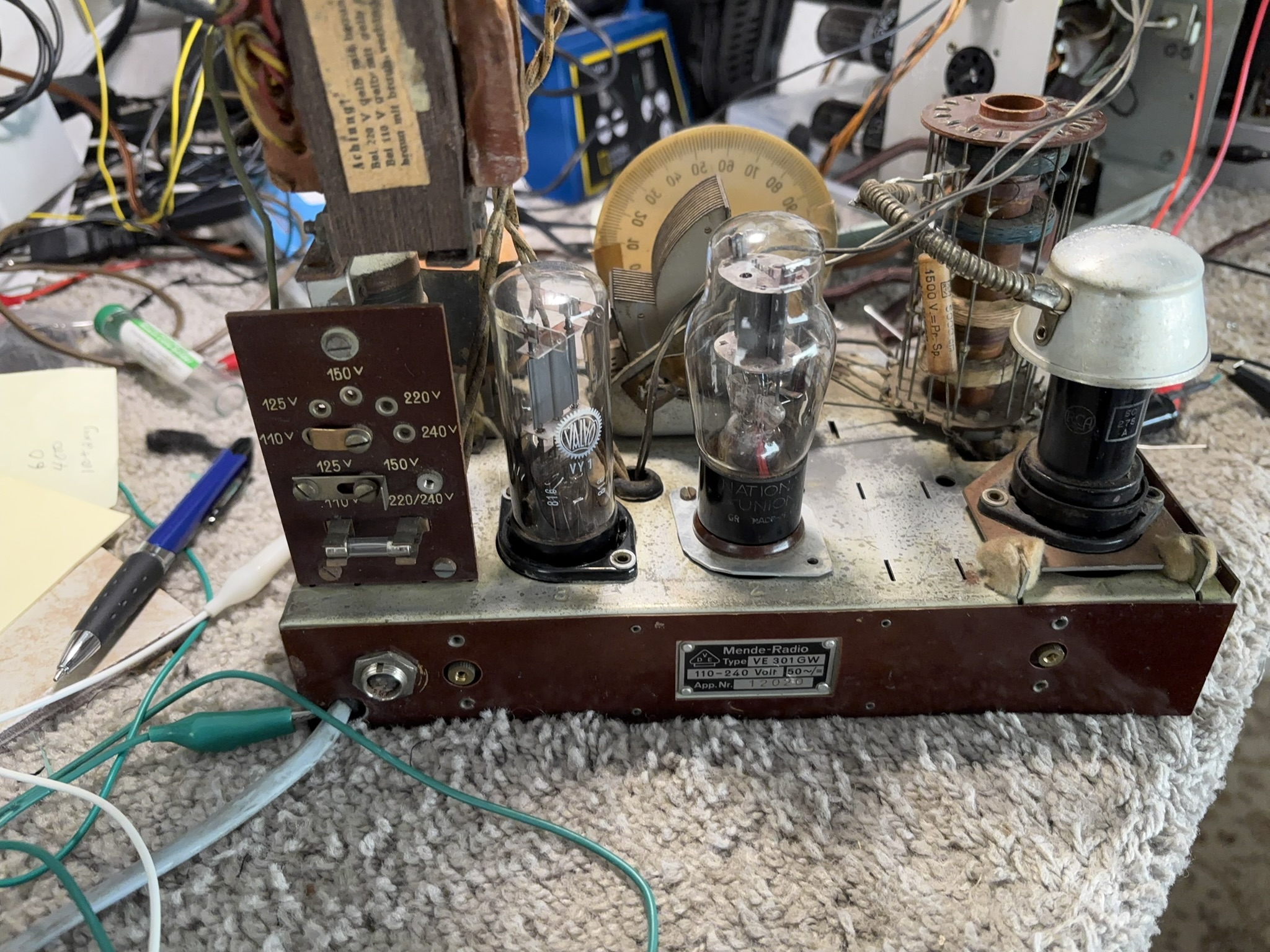 1933 VE301 Volksempfanger People’s Radio – Henson Brothers Old Tyme Radios